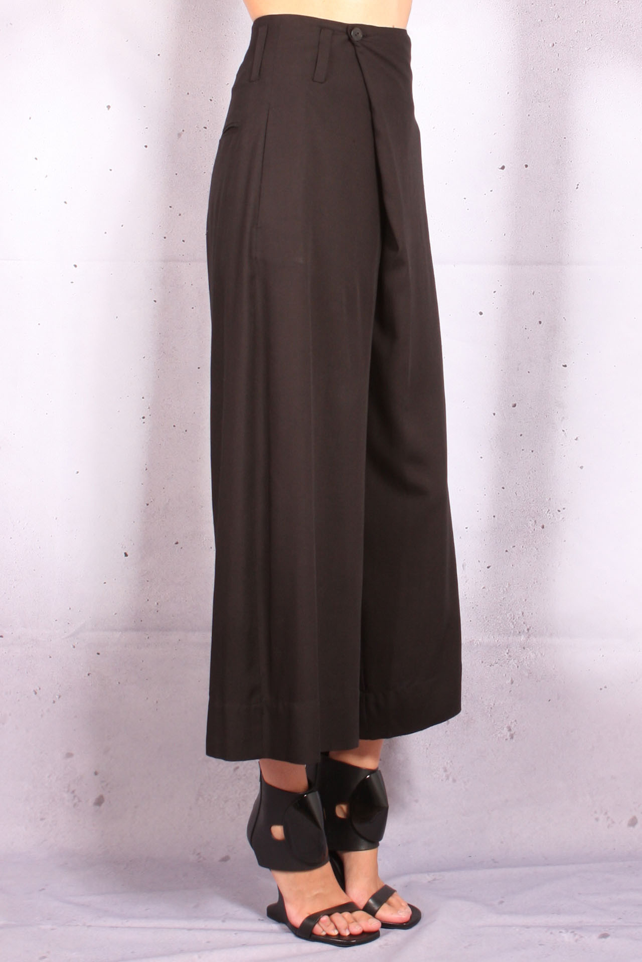 Isabel Benenato Pants - Isabel Benenato Pants for Latest collection ...